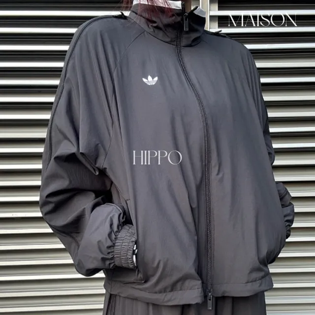 아디다스 오리지널 아딜레니엄 3 루즈핏 트랙탑 저지 바람막이 자켓 블랙 JX9204 - 에이블리 스토어