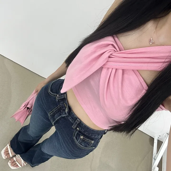 언발 매듭 꼬임 크롭 오프숄더-4col - 에이블리 스토어