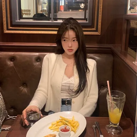 지브 [베이비색감💌/고퀄원단] 앙고라 봄 새미크롭 가디건-4col - 에이블리 스토어