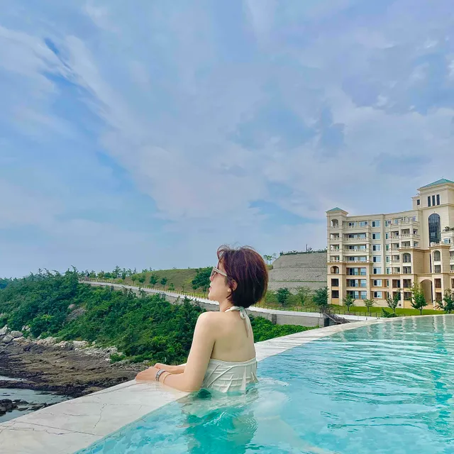 로나 프릴 플레어 모노키니 - 에이블리 스토어