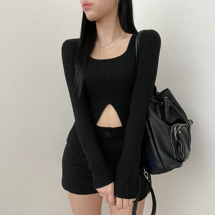 [유니크] 앞트임 슬림핏 딥스퀘어 니트 3color - 에이블리 스토어