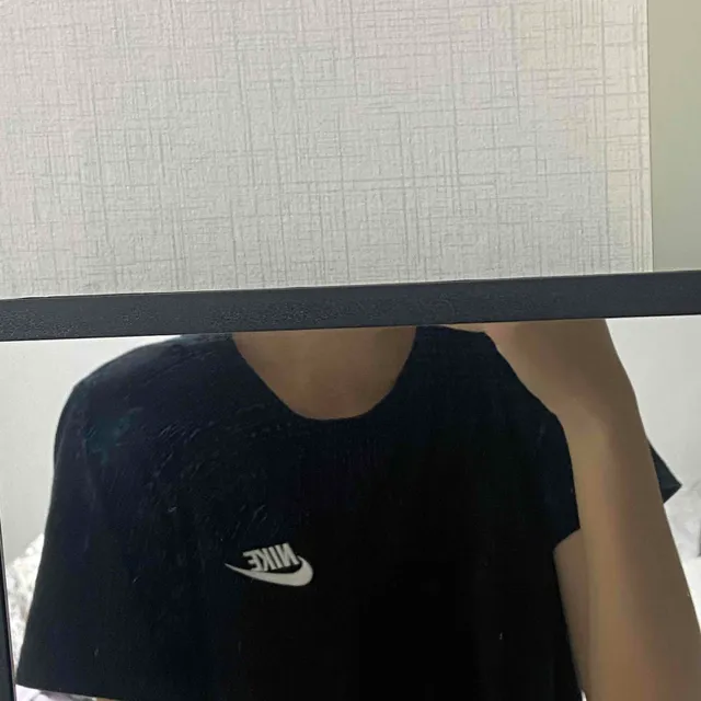 [나이키] 여성용 NSW 클럽 반팔티 DN2393-010 - 에이블리 스토어