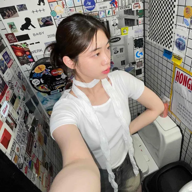 [1+1할인/13color] 즈티 베이직 유넥 반팔 티셔츠 - 에이블리 스토어